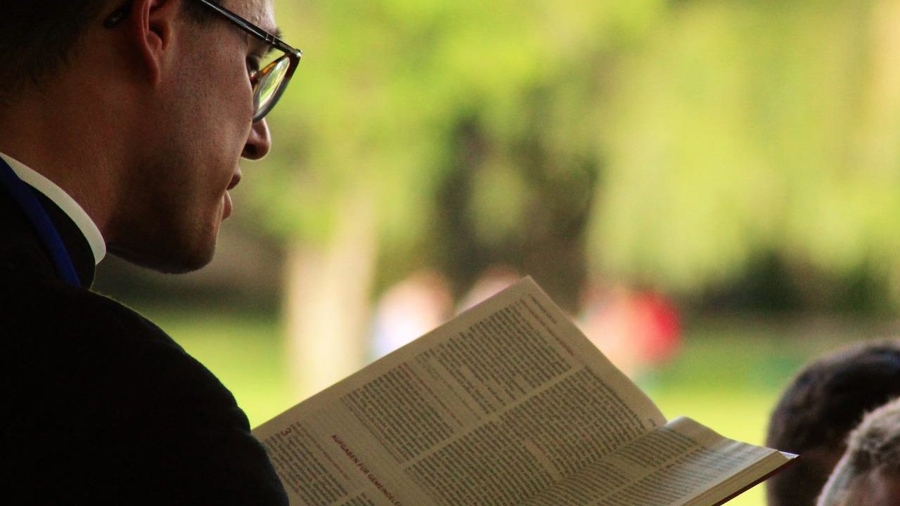 Prier - Paroisse catholique de Cergy